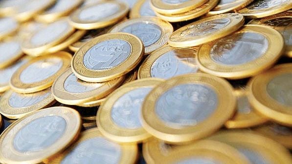 Você já viu? Conheça as novas moedas de R$5,00 e R$10,00 que serão ...