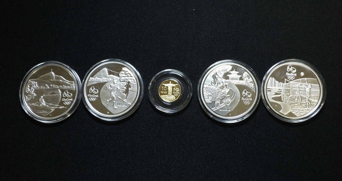 Você já viu? Conheça as novas moedas de R$5,00 e R$10,00 que serão ...