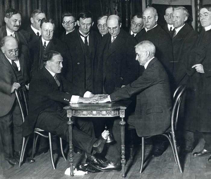 10 momentos históricos impressionantes capturados em fotografias ...