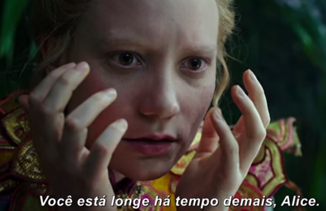 5 coisas que você pode esperar no novo filme de Alice Através do ...