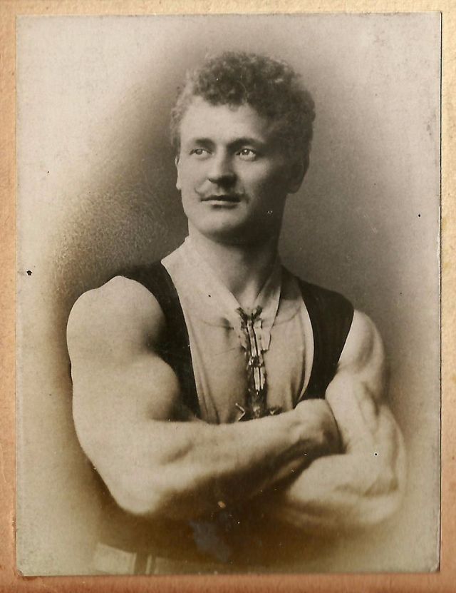 22 imagens mostram como eram os 'bodybuilders' do início de 1900 ...