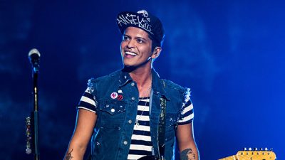 12 famosos que são “feios” mas deixam as mulheres babando – Fatos ...