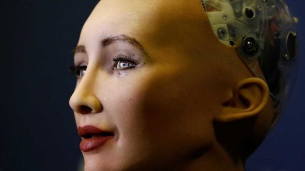 Conheça a androide que possui cidadania e direitos garantidos – Fatos ...