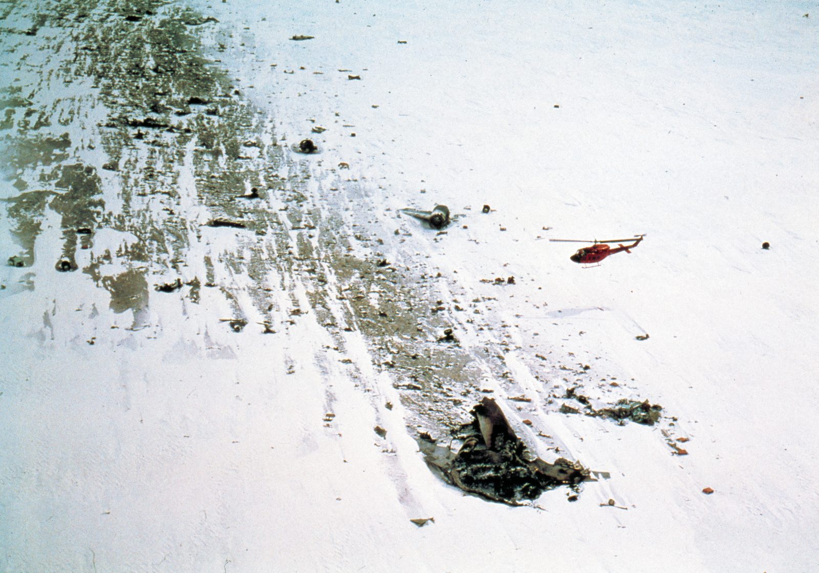 O misterioso desastre do voo 901 que caiu na Antártida – Fatos ...