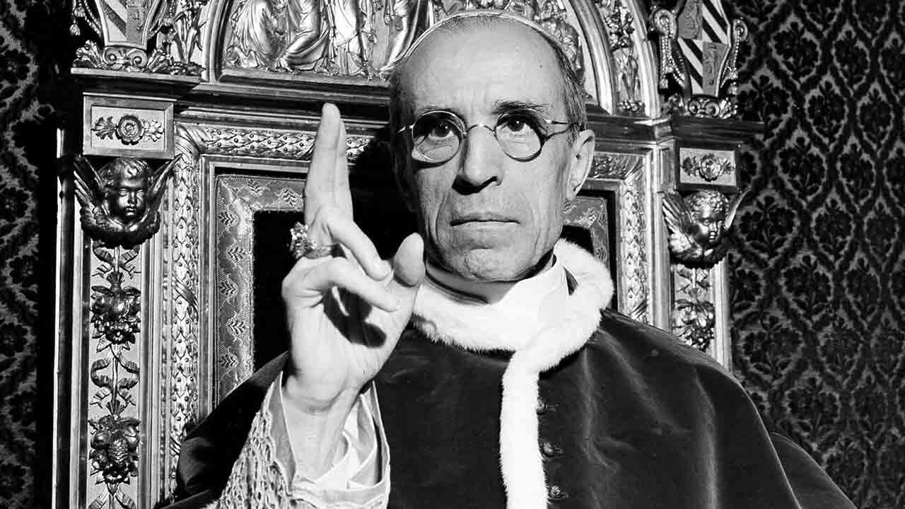 Vaticano libera documentos que esclarecem as supostas ligações de Pio ...
