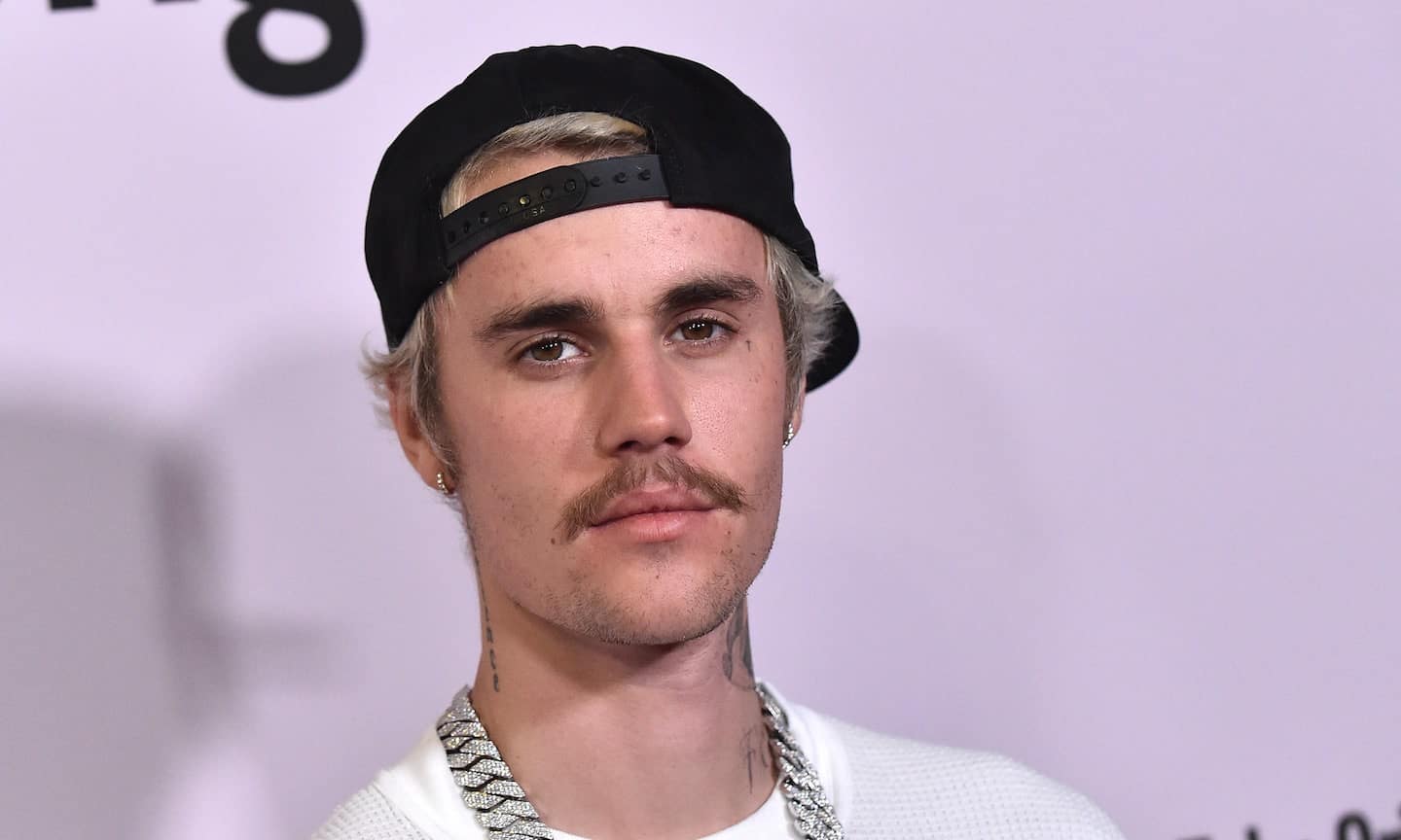 10 bigodes mais estilosos e bizarros de Hollywood – Fatos Desconhecidos