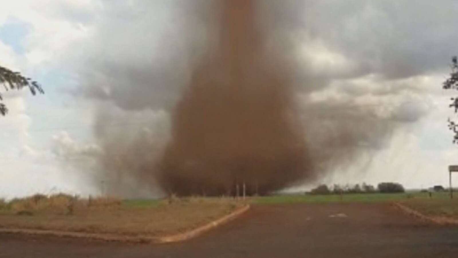 Como se formam os redemoinhos? – Fatos Desconhecidos