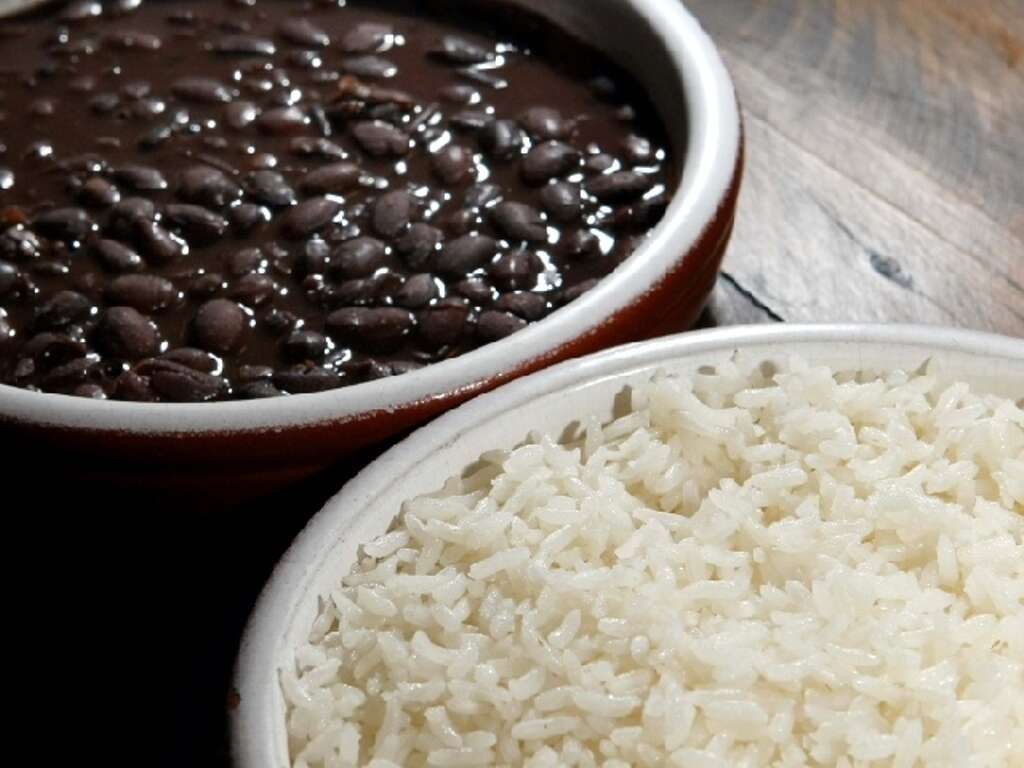 Arroz com feijão: de onde surgiu? – Fatos Desconhecidos