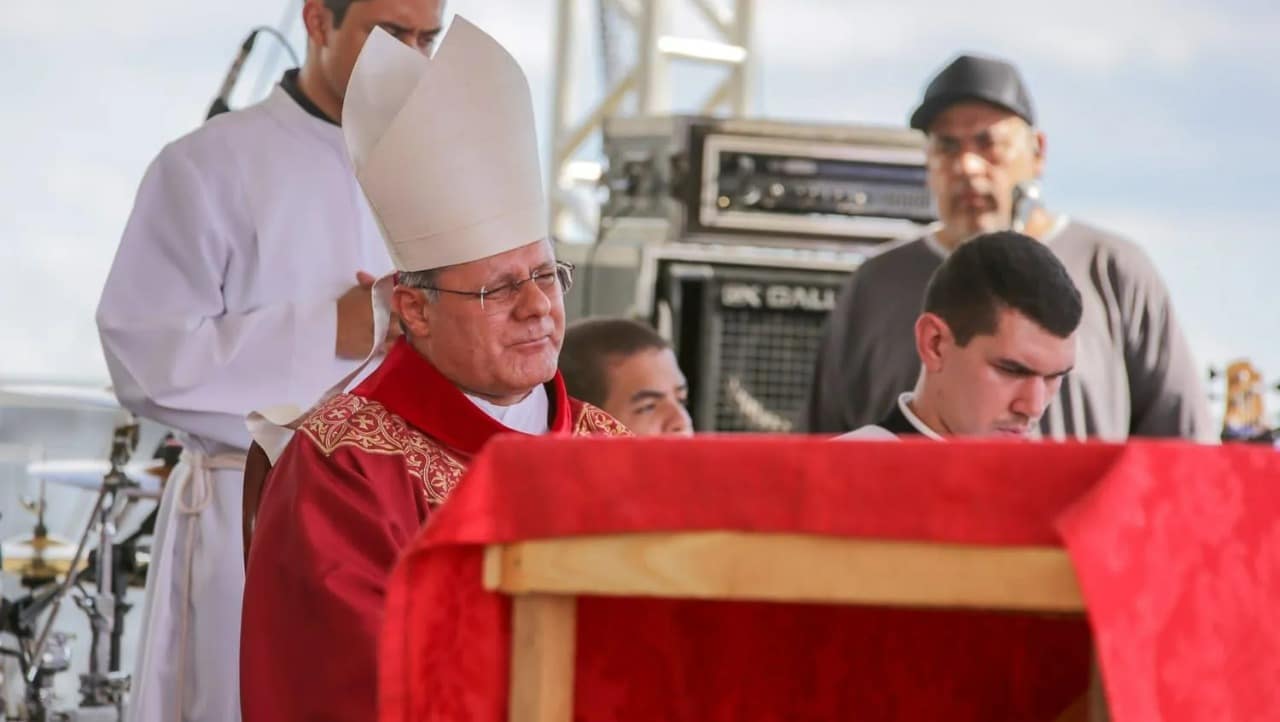 Saiba quem são os cardeais brasileiros que podem substituir o Papa ...
