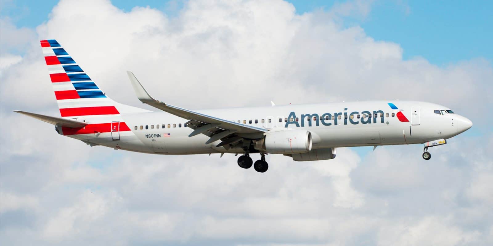 Mulher é presa depois de cuspir em passageiro e agredir funcionário ...