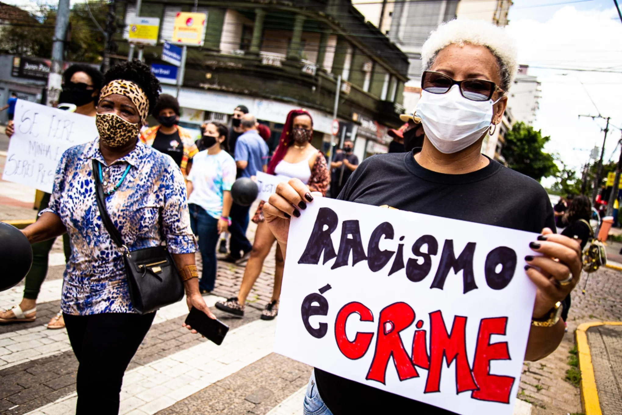81% veem racismo no Brasil, mas só 34% admitem preconceito contra ...