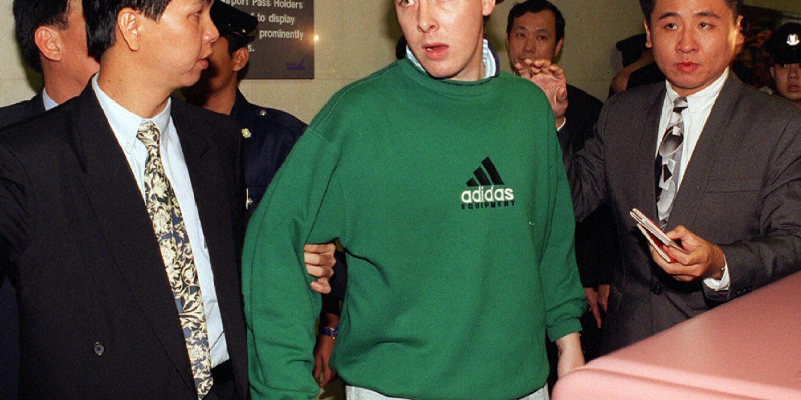 Quem é Nick Leeson, homem que faliu um banco inteiro