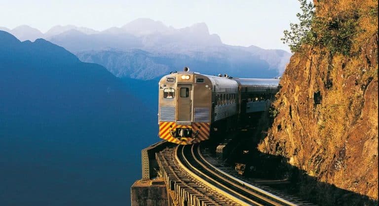 Trem brasileiro é eleito um dos mais bonitos do mundo Trem brasileiro é eleito um dos mais bonitos do mundo