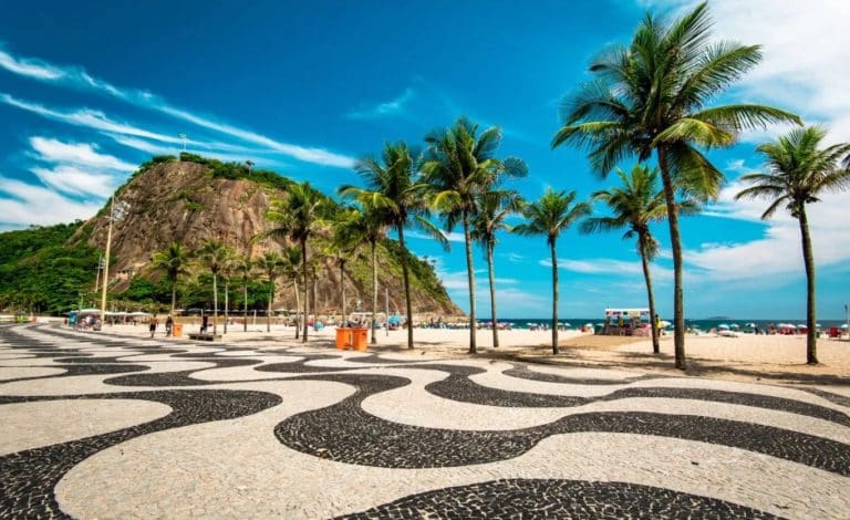 As praias brasileiras que fazem mais sucesso com os turistas internacionais